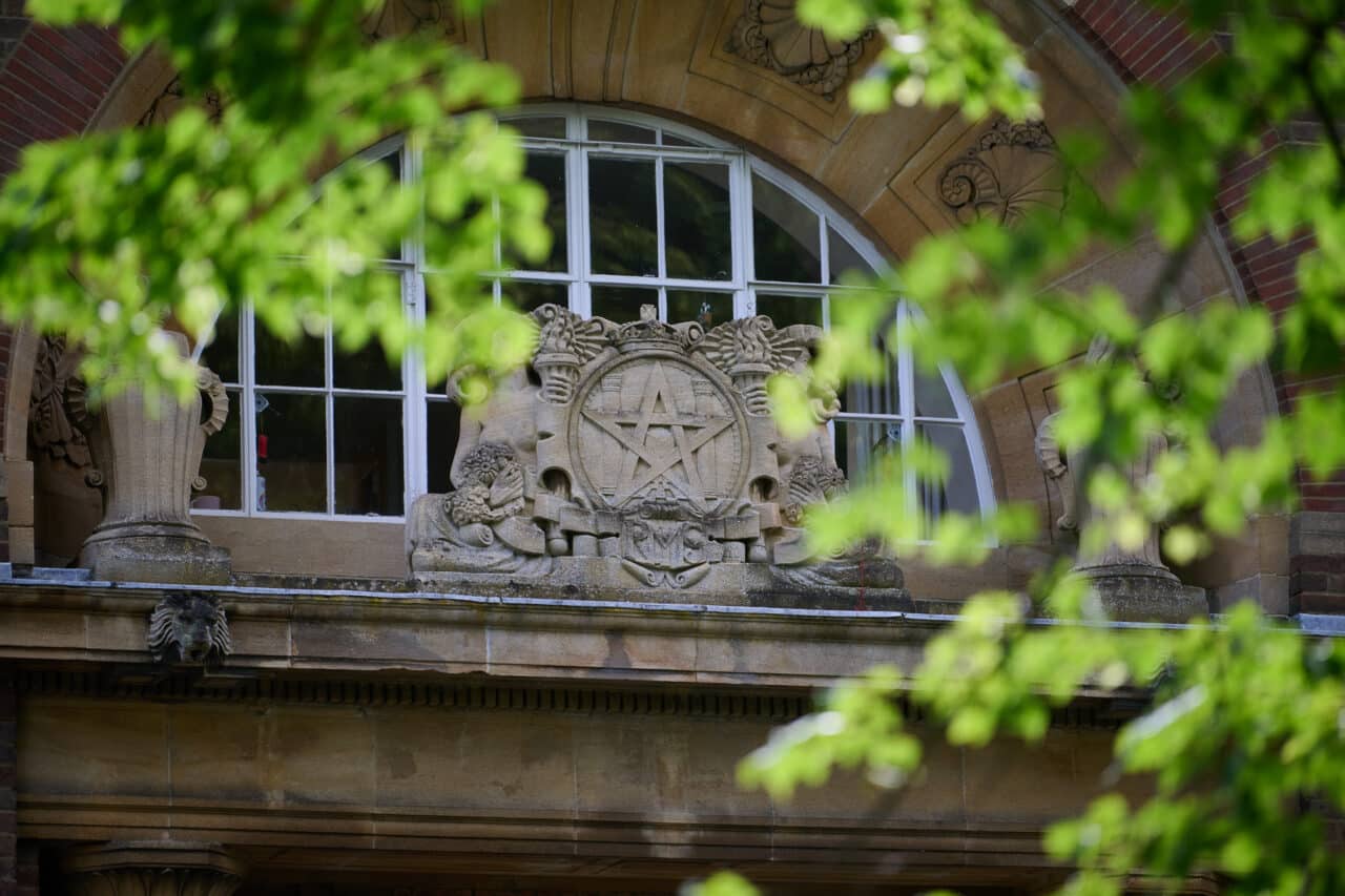 Visit Cadogan House – Private Tour - RMS for Girls